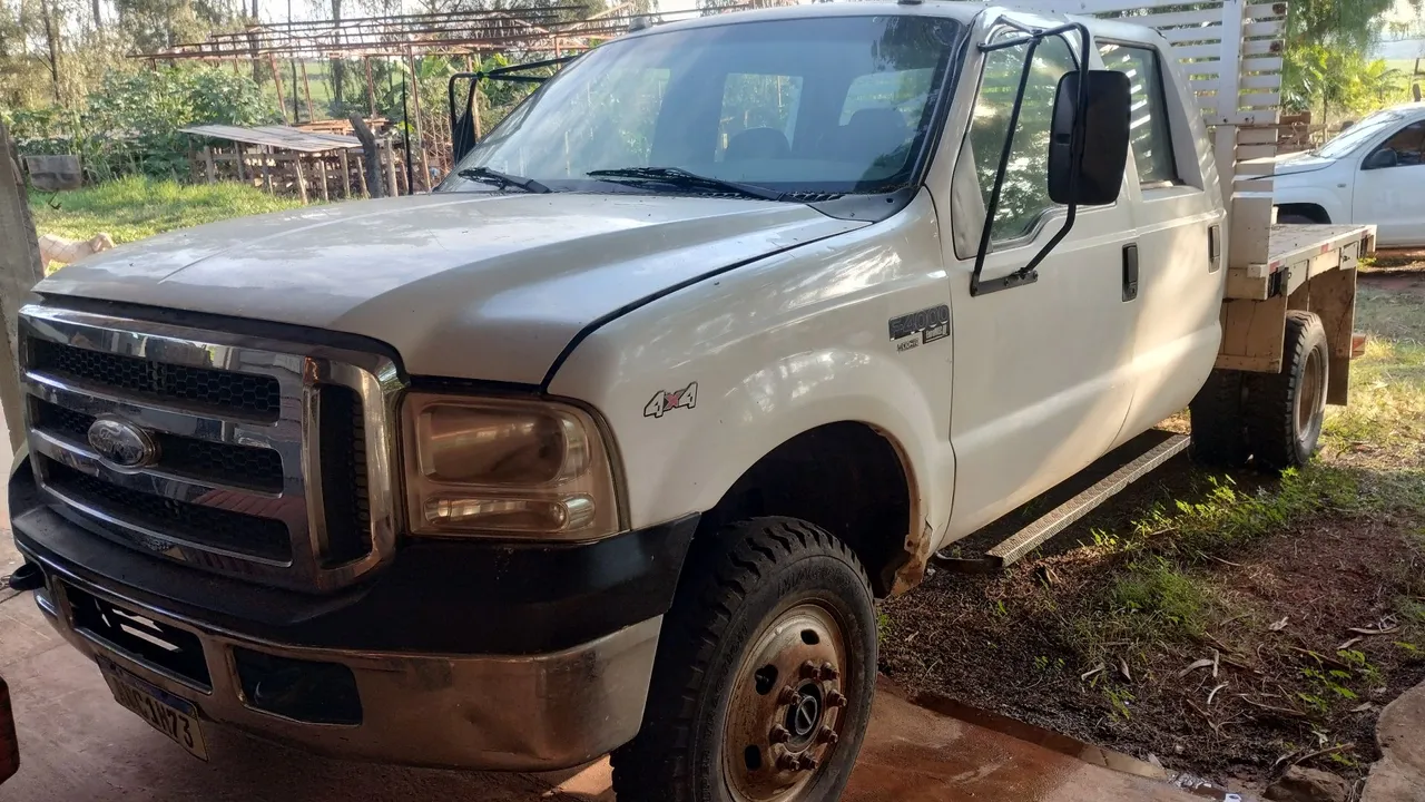 "f4000 4x4" no Brasil