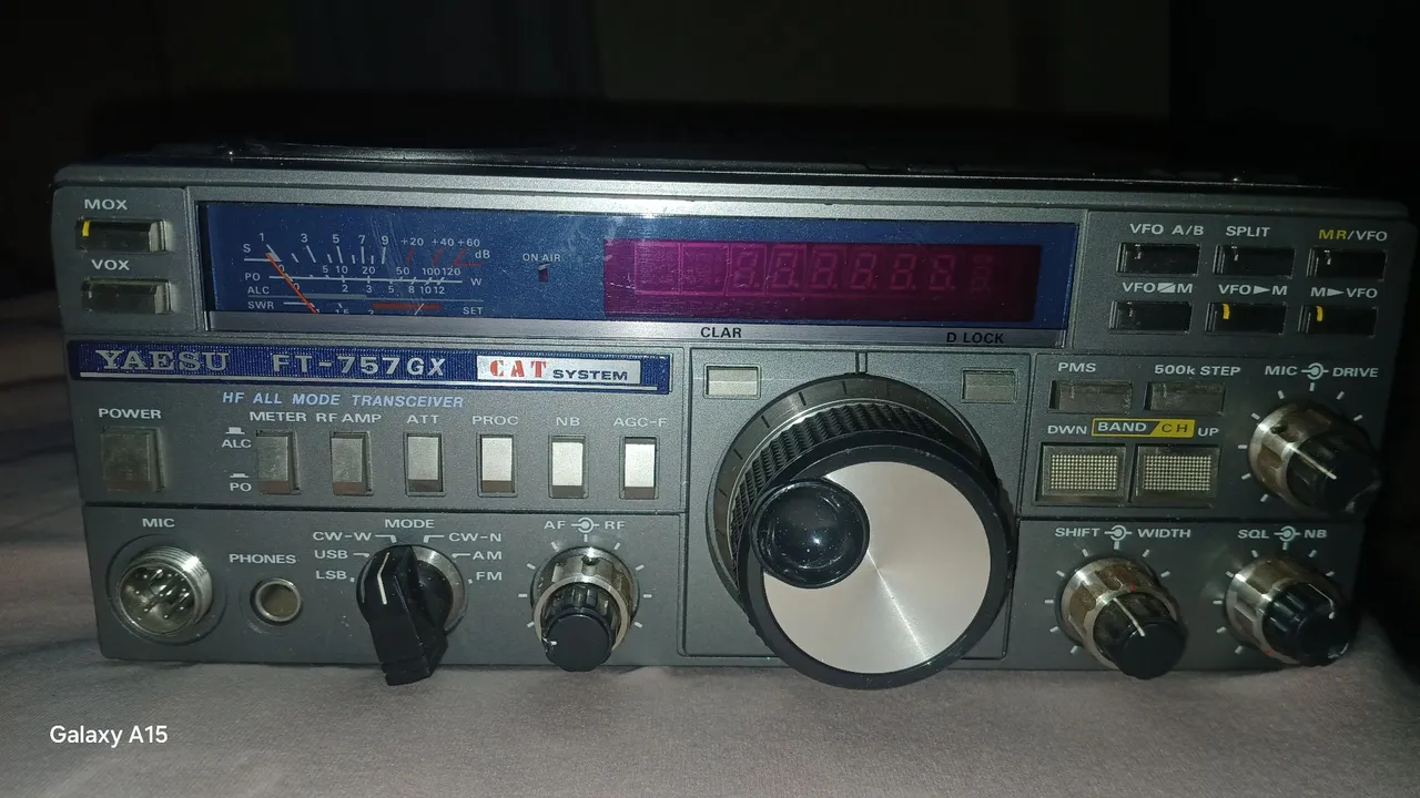 "transmissores de radio" no Brasil