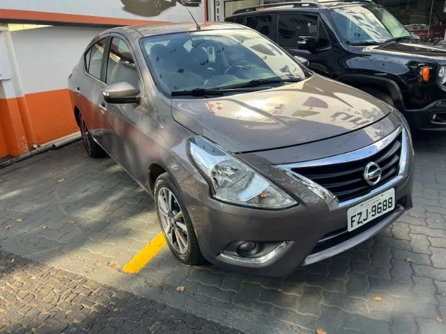 NISSAN VERSA 2018 Usados e Novos