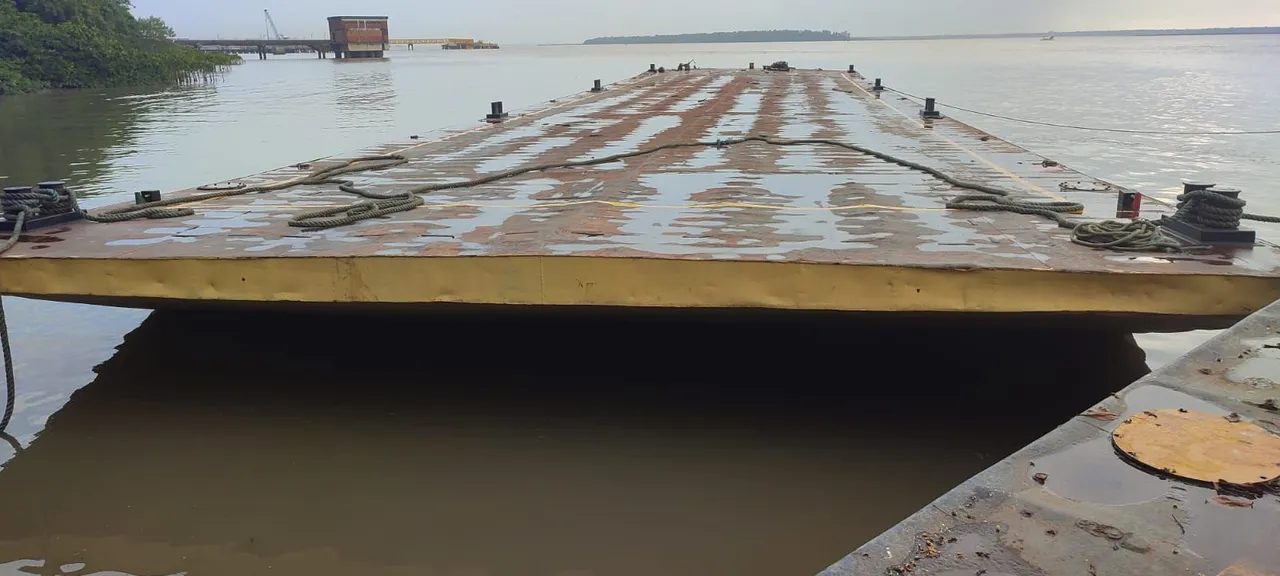 "balsa flutuante" no Brasil