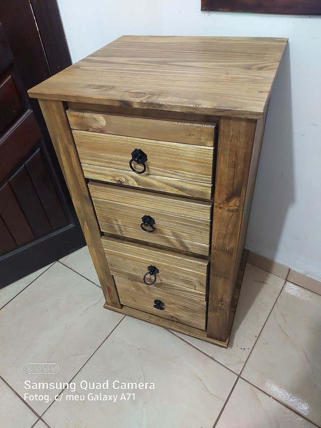 Criado Mudo com 4 gavetas - Escrivaninhas e Penteadeiras - Guatupê, São ...