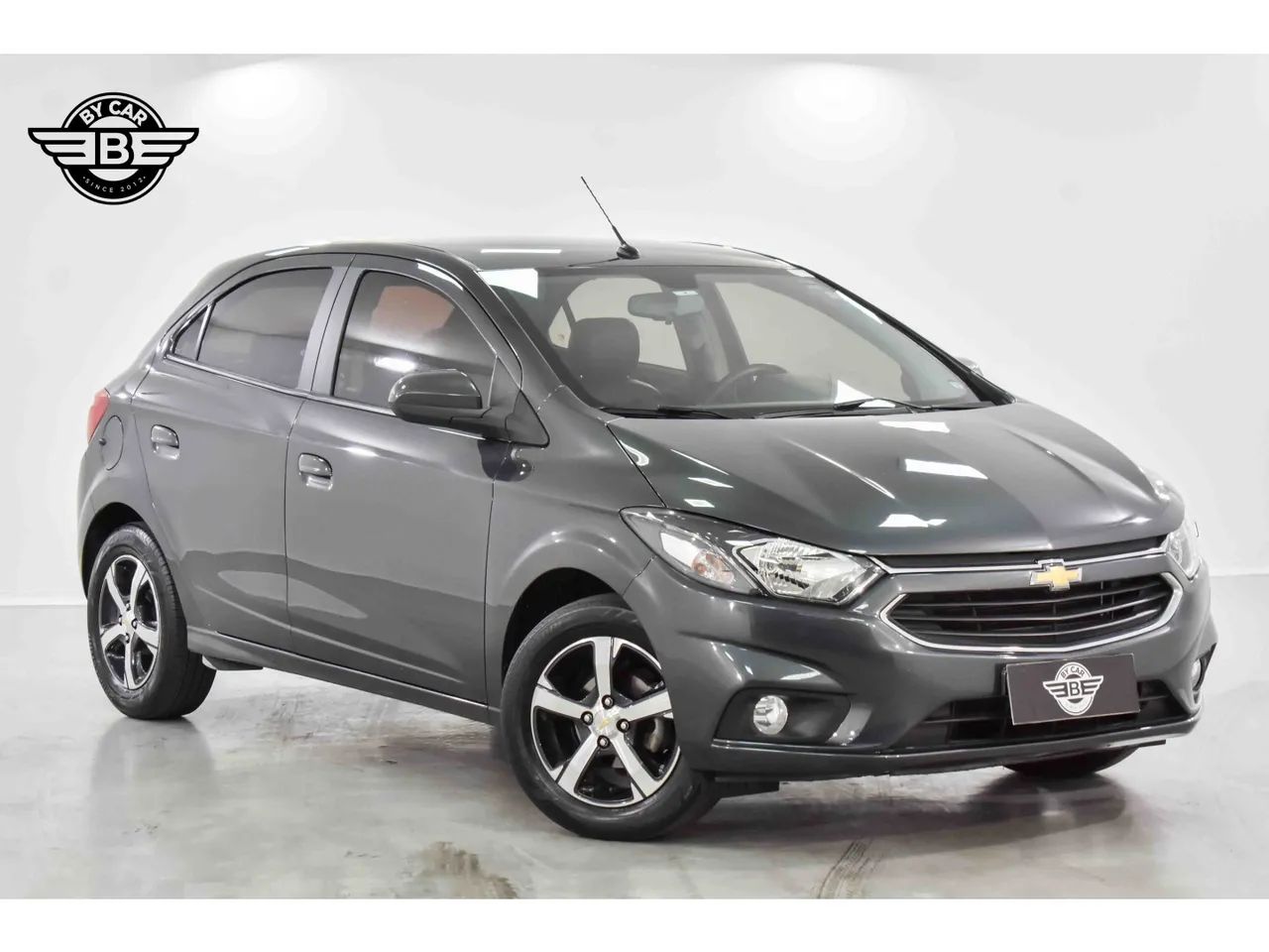 CHEVROLET ONIX 2018 Usados e Novos