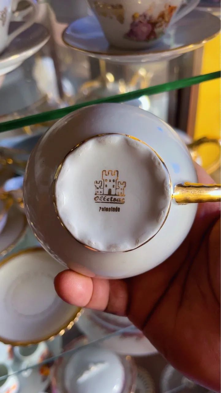 Lindo jogo de café e chá com filetes de ouro antigo - Antiguidades ...