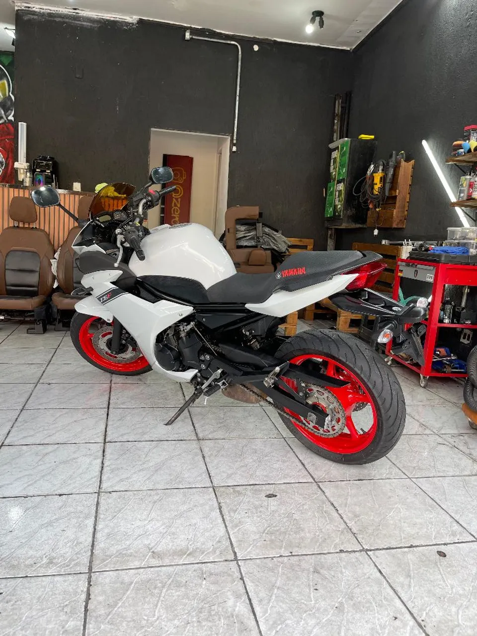 Motos YAMAHA XJ6 no Brasil