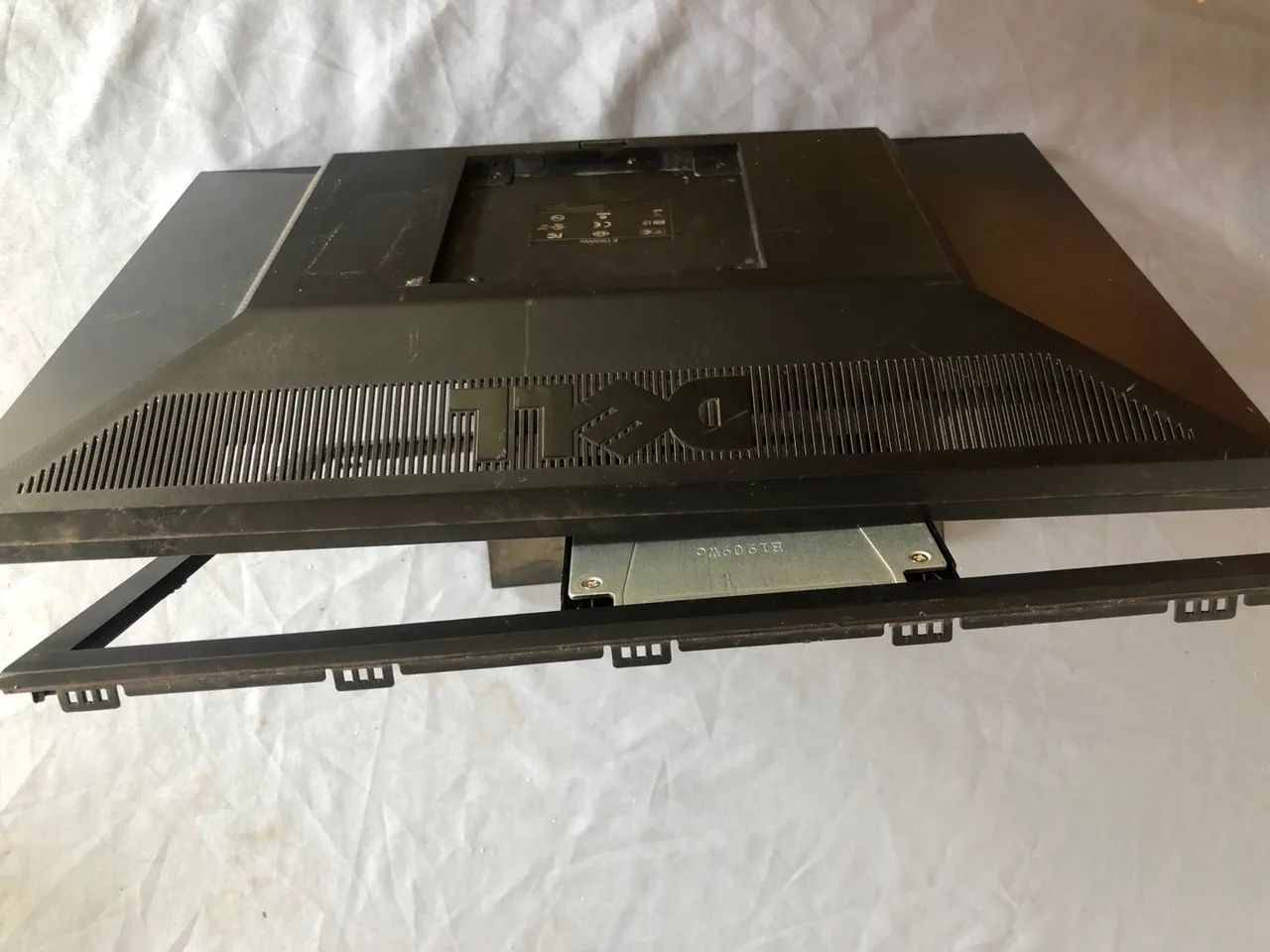 Carcaça completa Monitor DELL E1909Wc - Monitores - Jardim das Américas ...