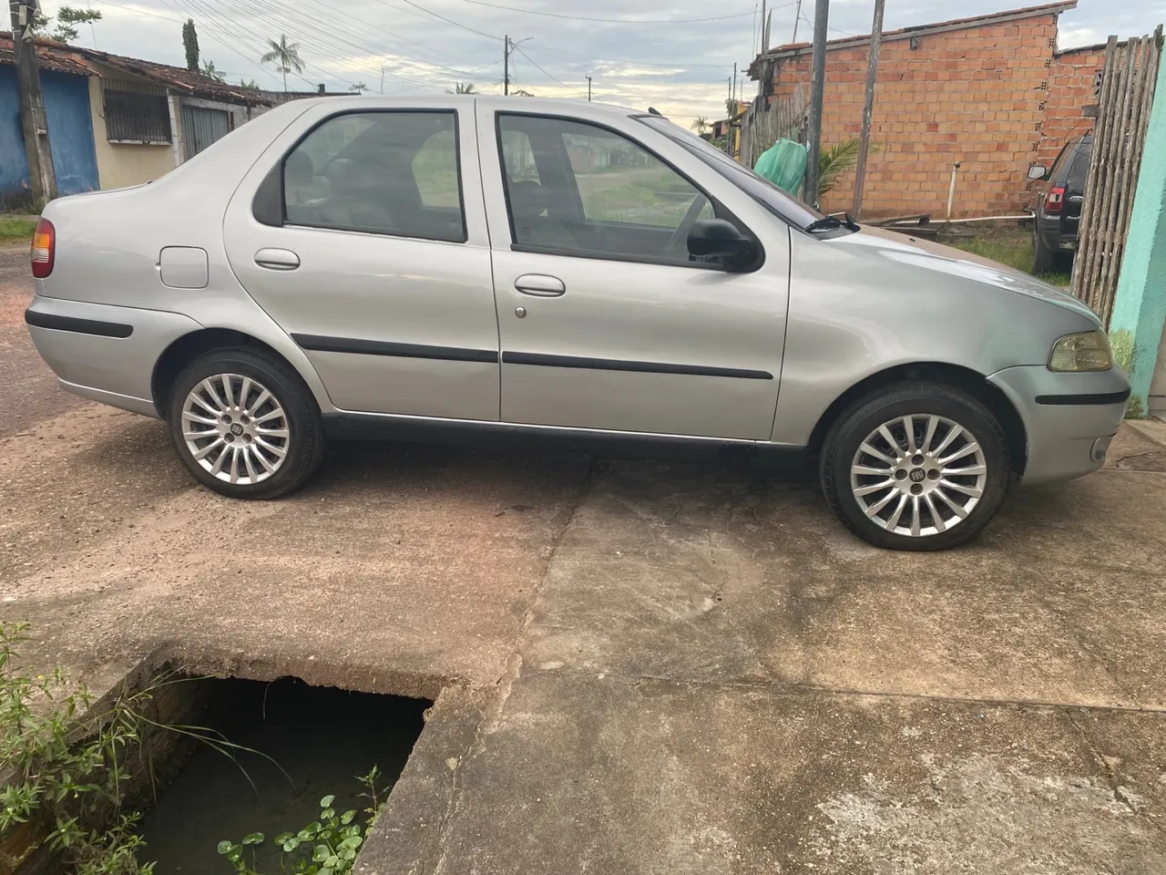 FIAT SIENA 2004 Usados e Novos