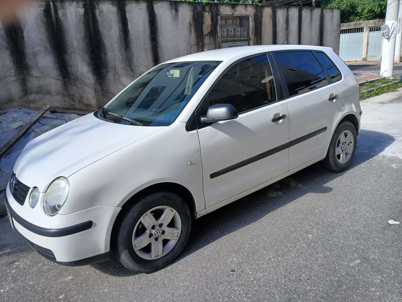 VOLKSWAGEN APOLO Usados e Novos