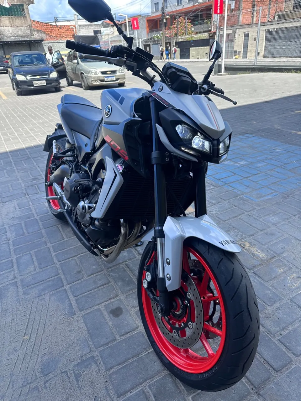 Motos YAMAHA MT-09 2020 no Brasil