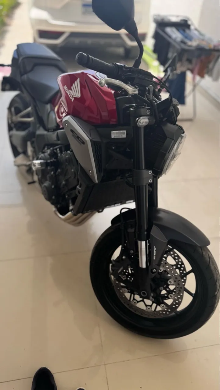 Motos HONDA CB 650R no Brasil