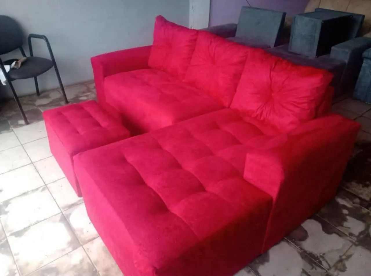 Promoção sofá cheisy trabalhado três lugares novos e completos, várias ...