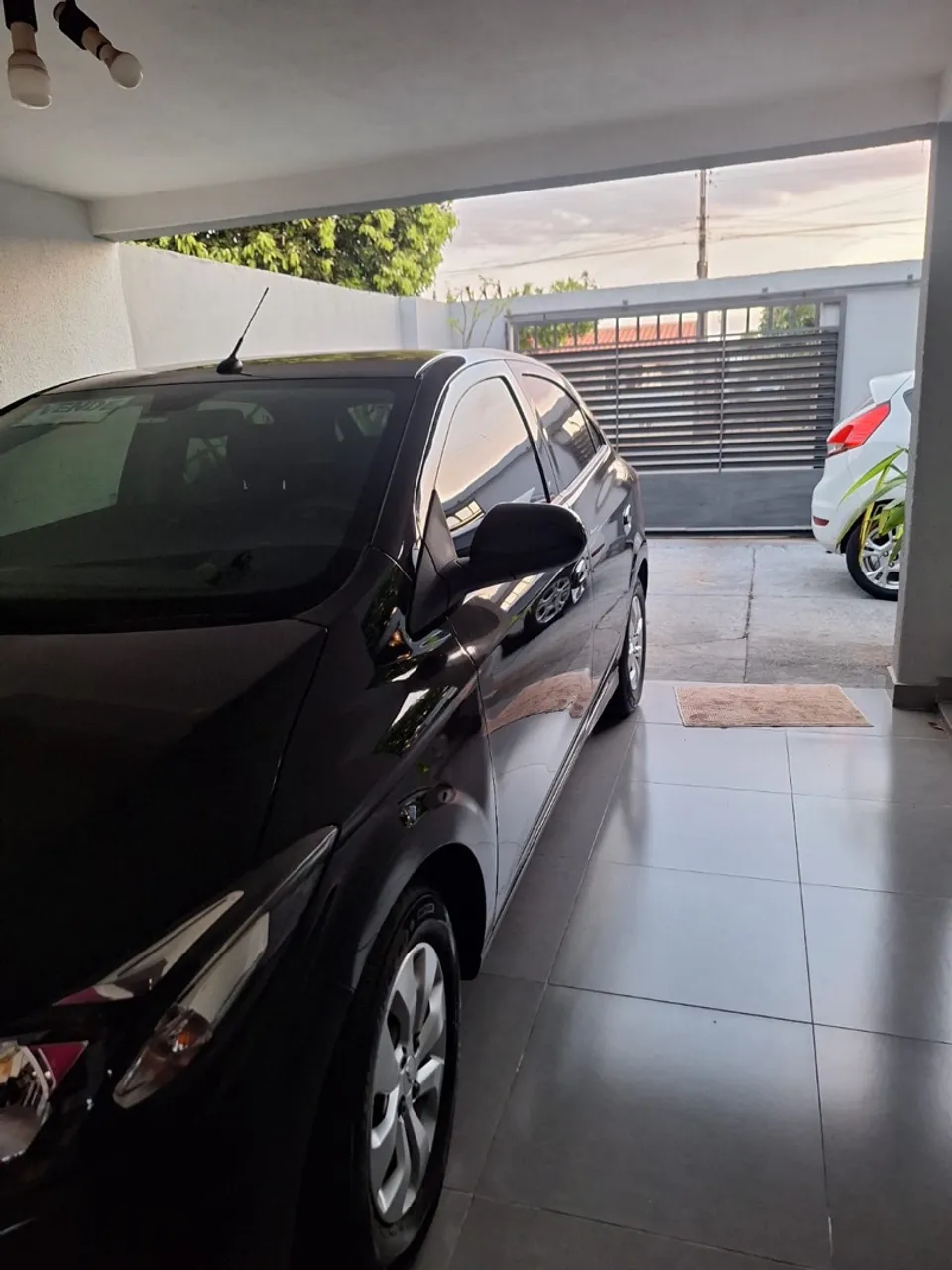 CHEVROLET ONIX 2018 Usados e Novos