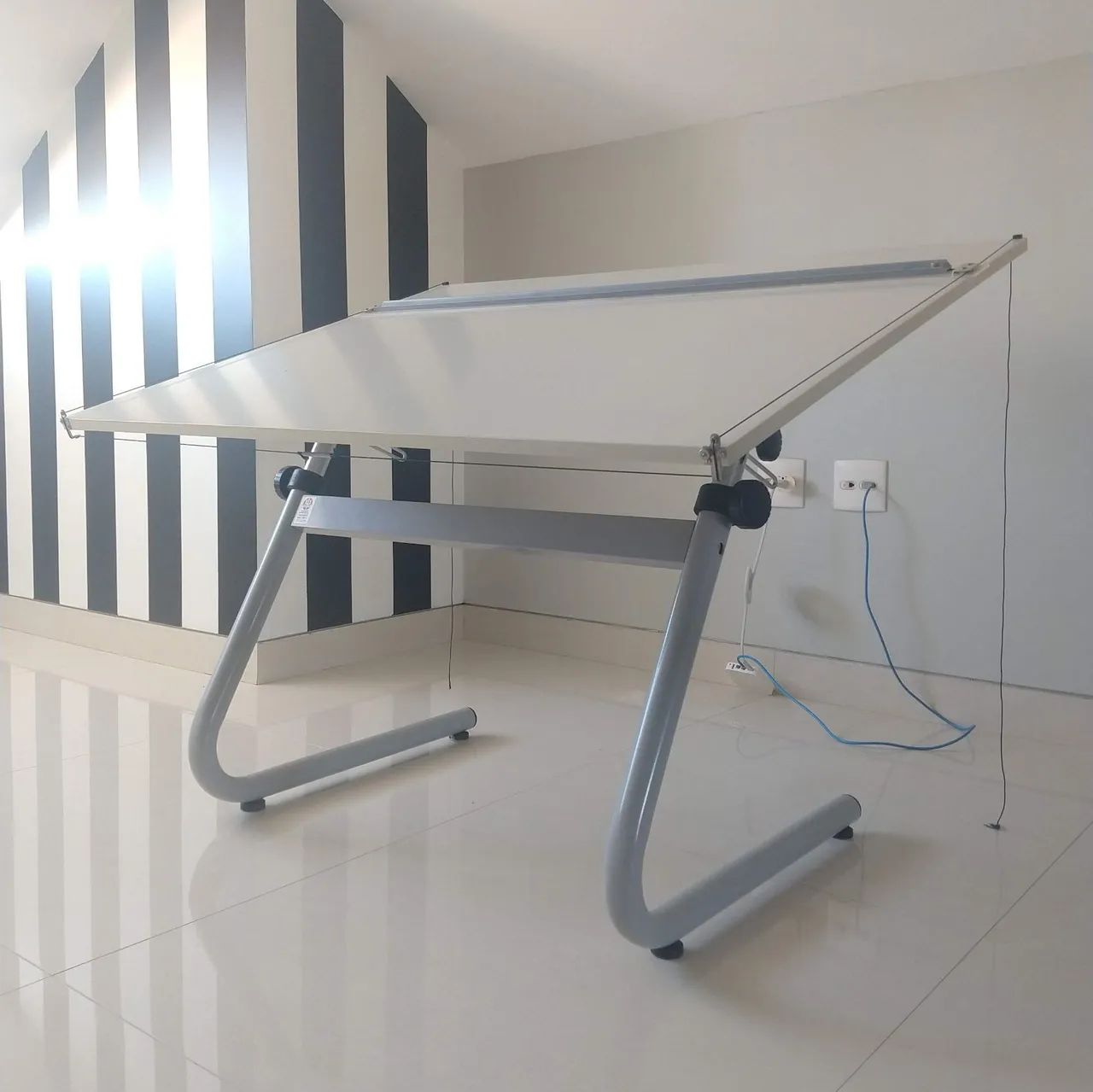 Prancheta A0 Trident TUB-11 para desenho técnico com régua paralela ...