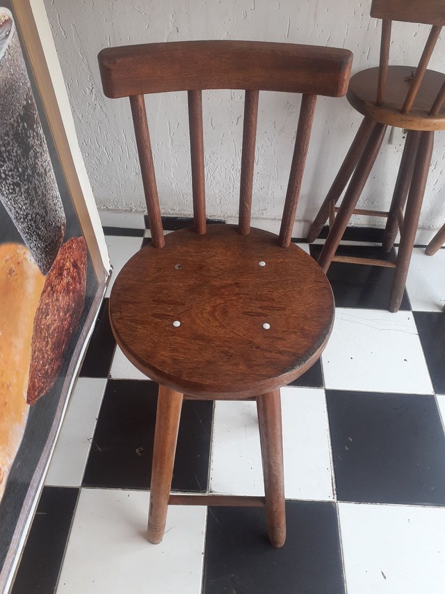 Bancos altos de madeira | +1532 anúncios na OLX Brasil