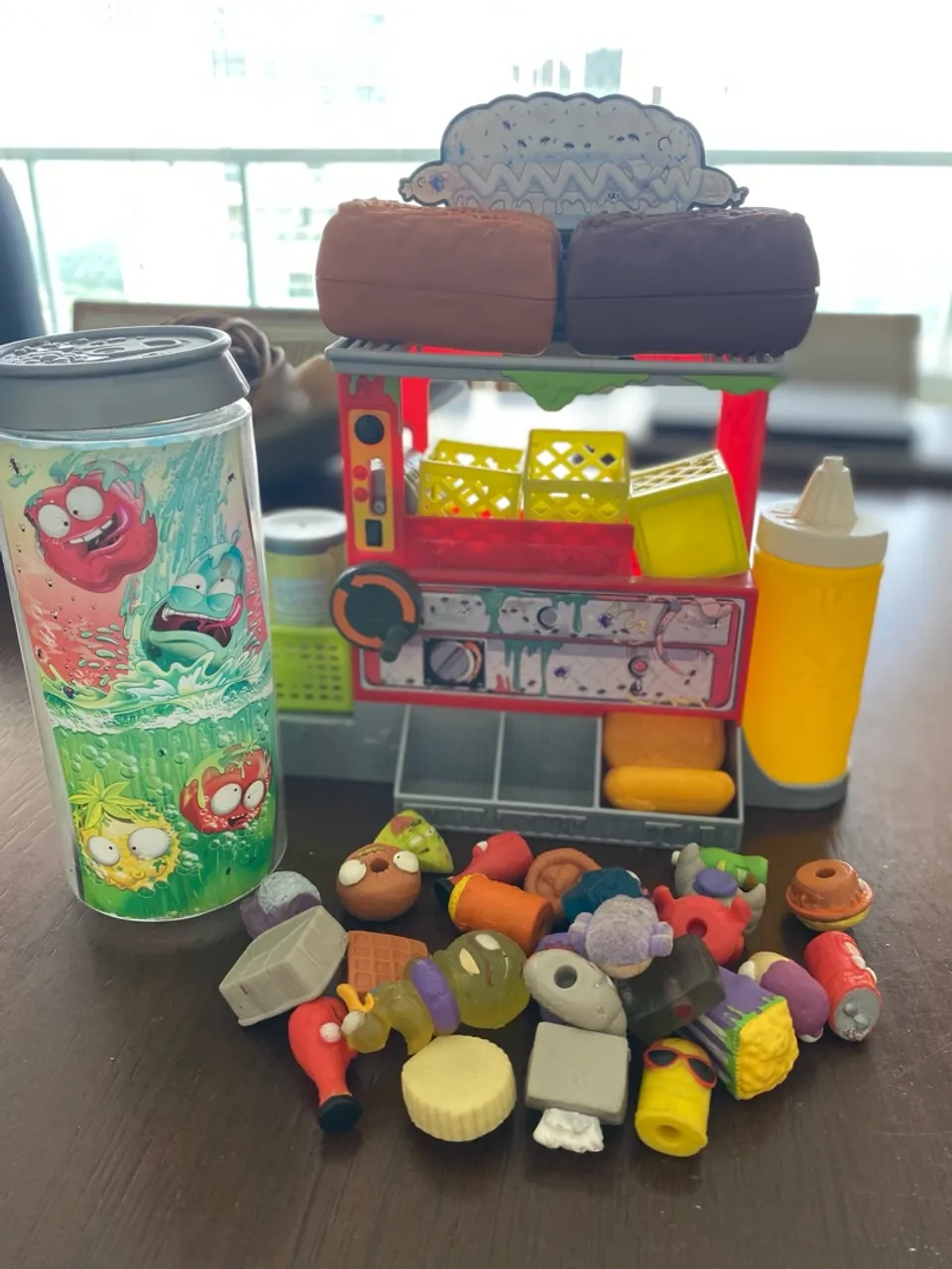 "trash packs" no Brasil