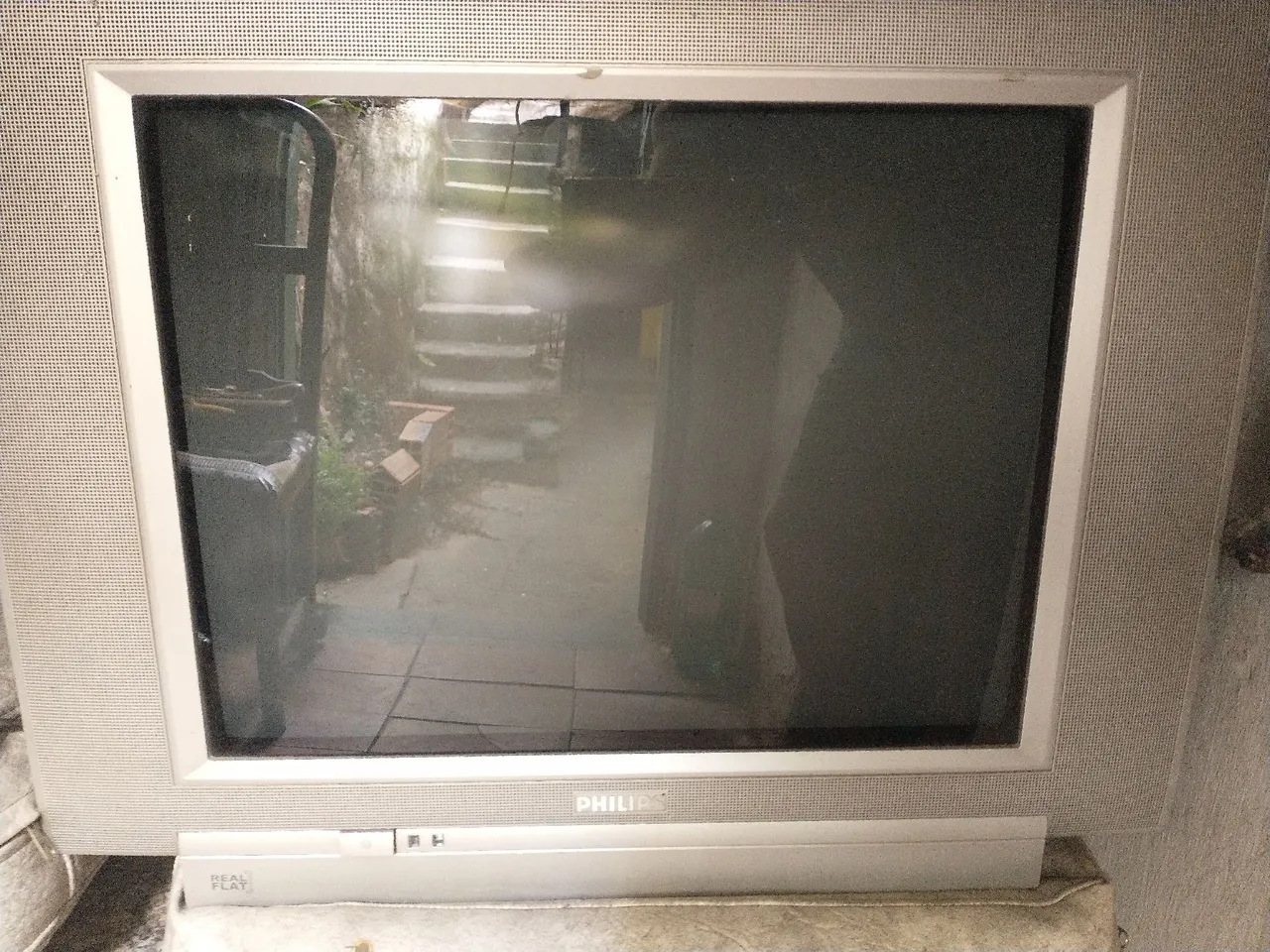 "tv de tubo" - TVs no Brasil