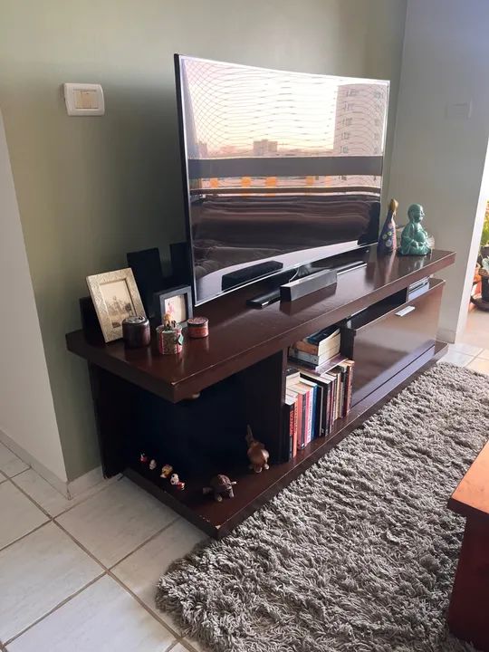 Rack para televisão em madeira com rodinhas - Racks e Painéis - Jardins ...