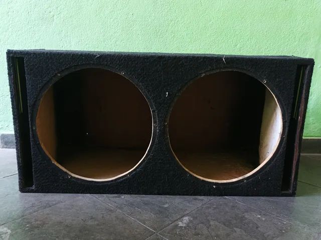 "caixa com 2 graves" no Brasil