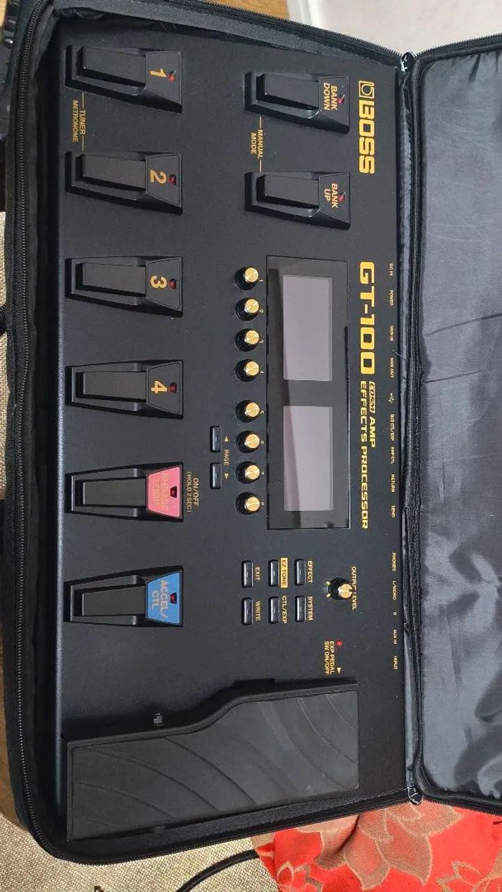 Pedaleira Boss Gt-100 Nova + Fonte + Bag - Instrumentos musicais ...