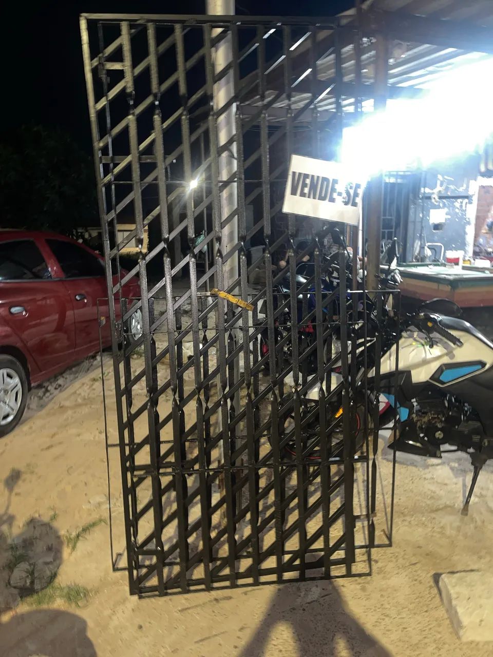 GRADE PARA PORTA - Portas e Janelas - Paço do Lumiar 1468968529 | OLX