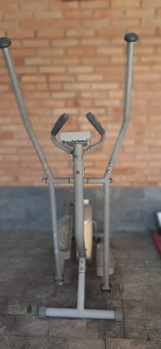 Elíptica Cross Trainer Domyos Fc100 Cinza (usado) - Academia e ...