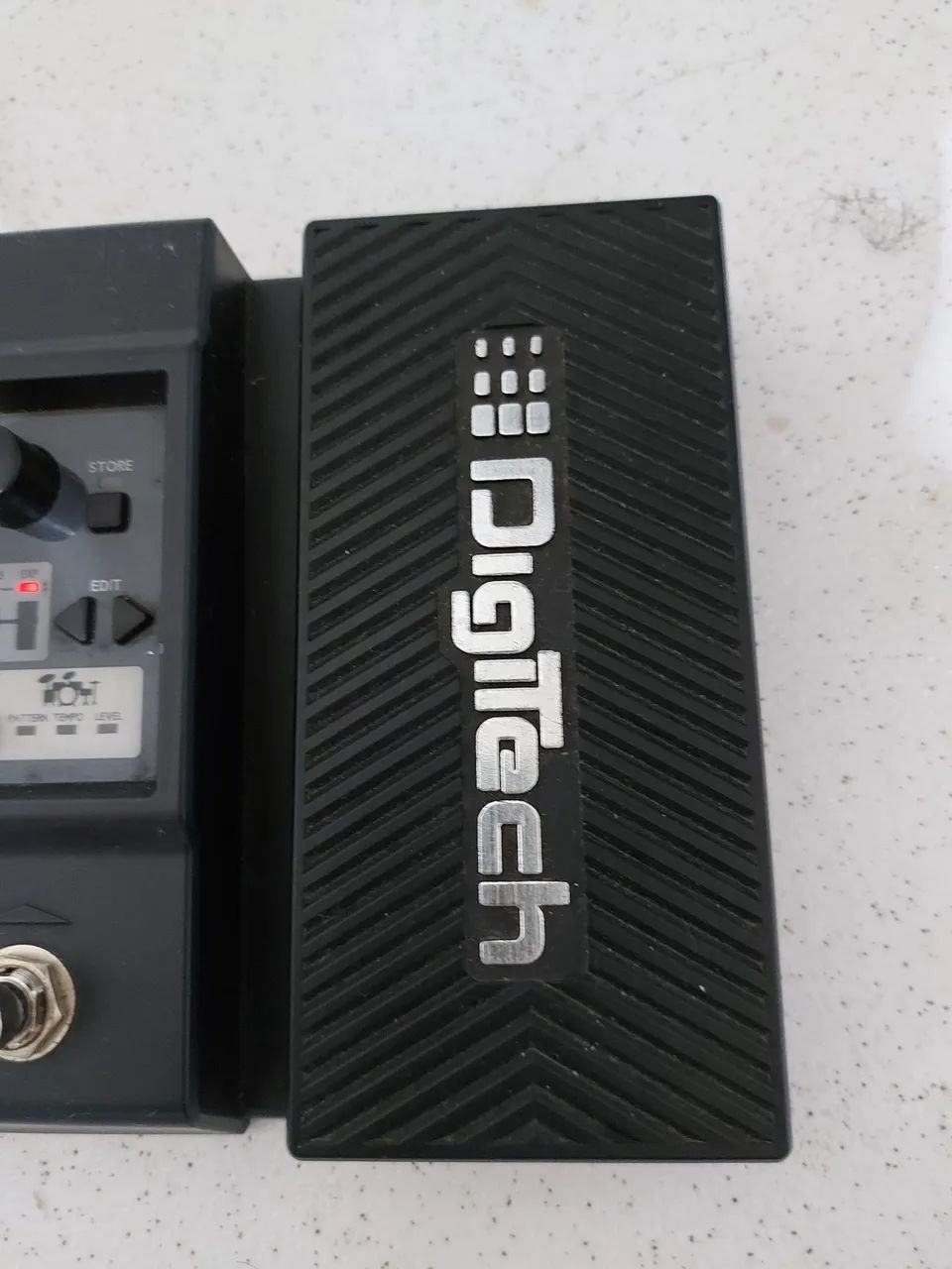 PEDALEIRA DIGITECH ELEMENT XP COM PEDAL DE WHA WHA OU WHAMMY ...