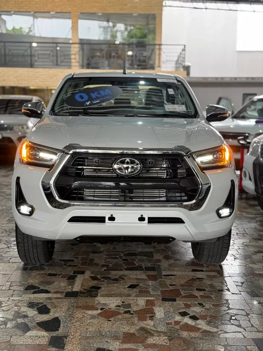 TOYOTA HILUX 2025 Usados e Novos