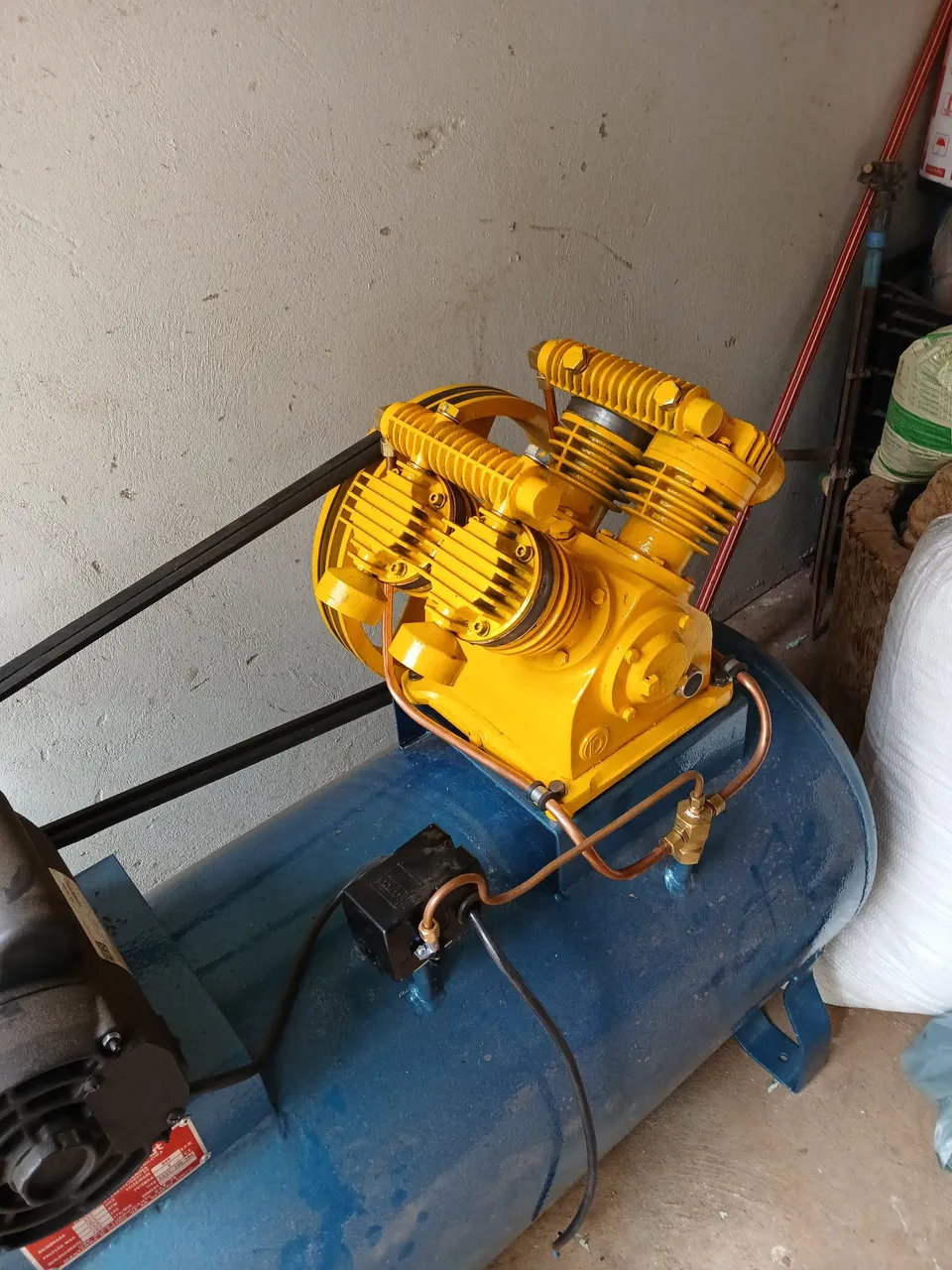 "compressor de ar de 100 litros" no Brasil