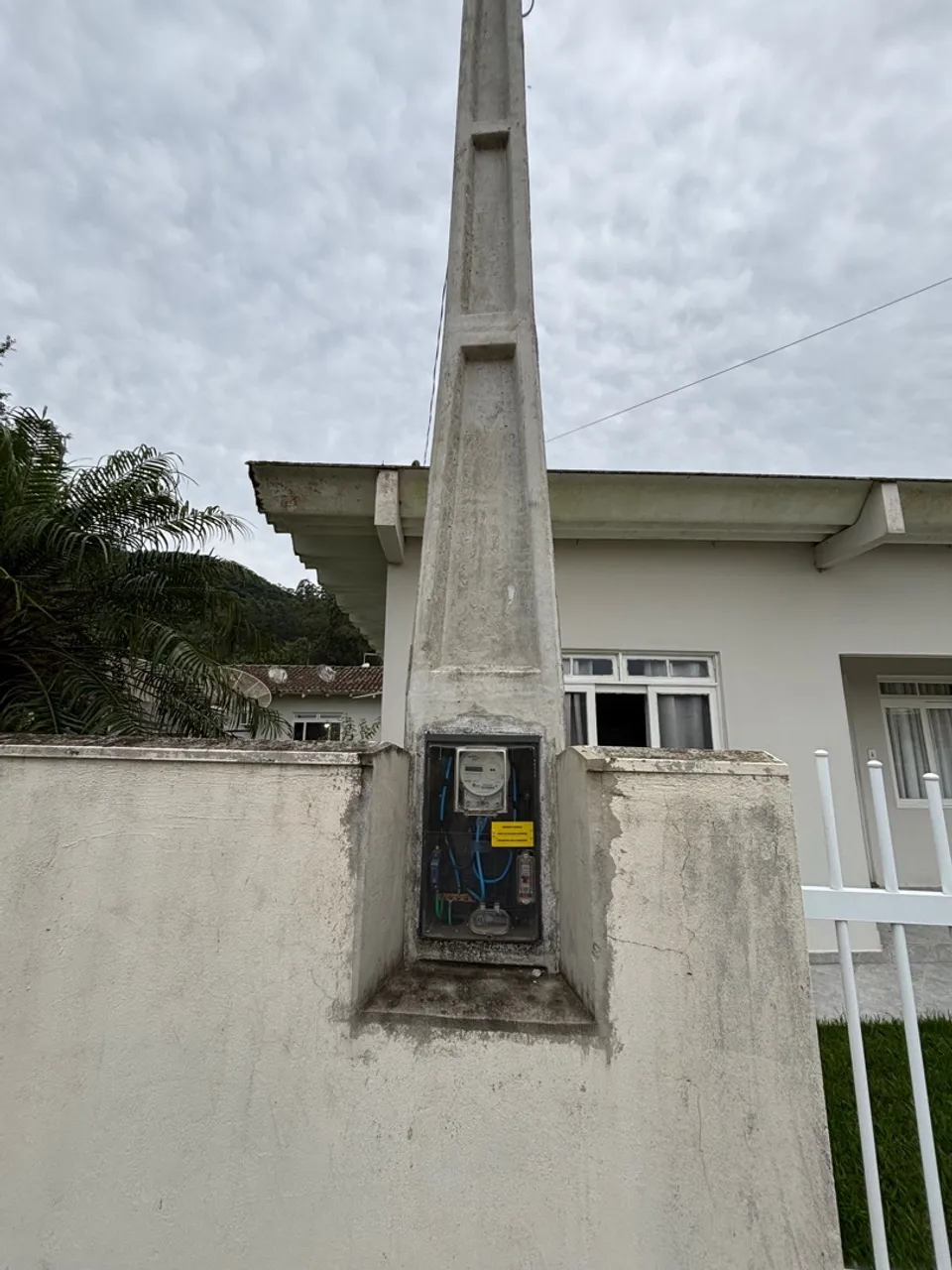 "poste padrao energia" - Instalações Elétricas e Hidráulicas no Brasil