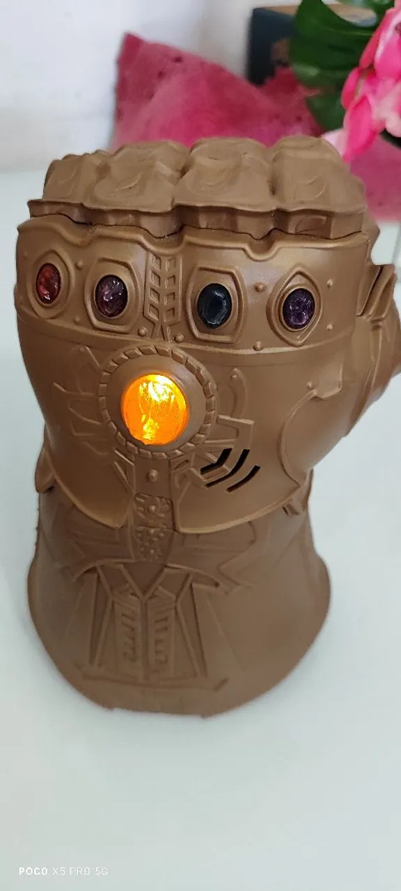 "manopla do infinito" no Brasil