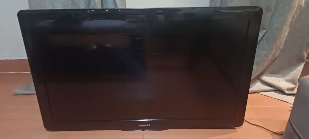 TV Philips LCD 40 polegadas _Tela com mancha. - TVs - Ceilândia Norte (Ceilândia), Brasília ...