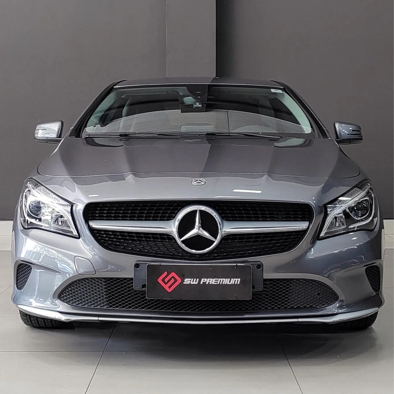 MERCEDES-BENZ CLA-180 2018 Usados e Novos