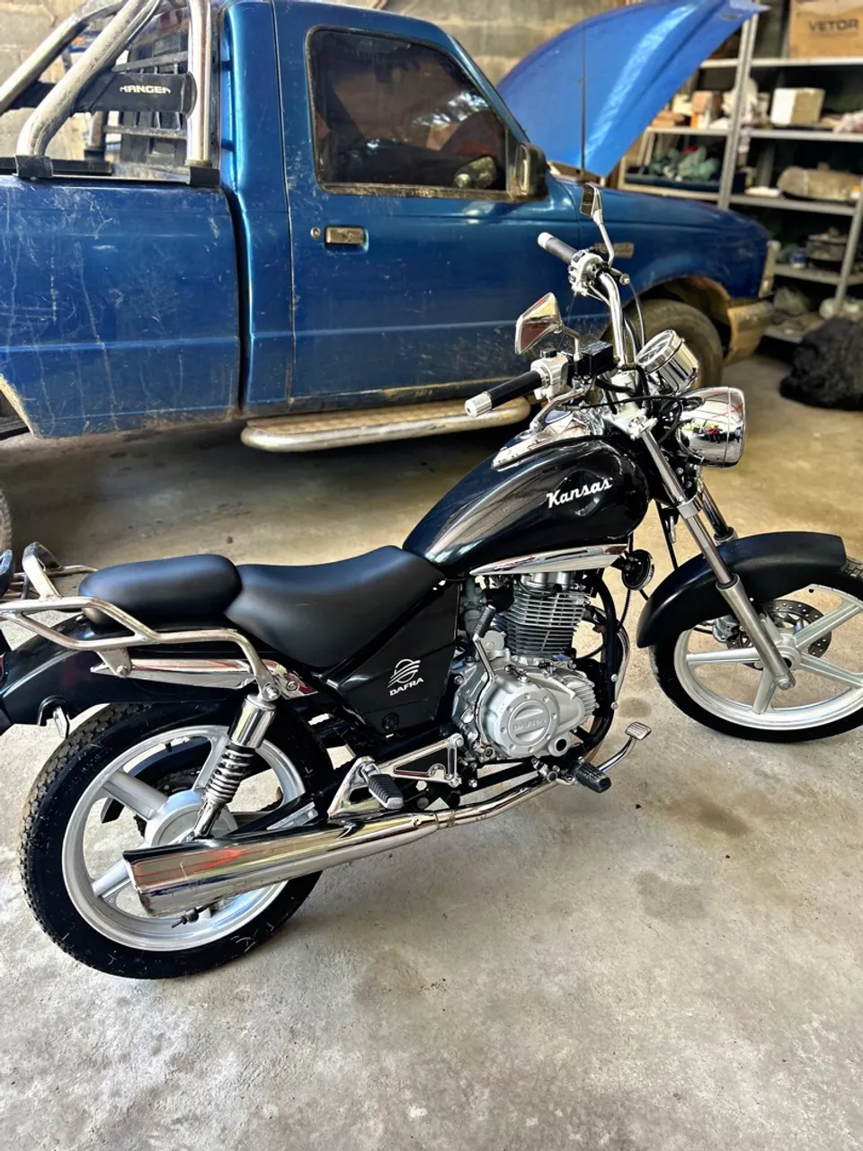 Motos DAFRA KANSAS no Brasil