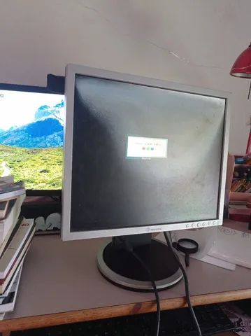 "monitor quadrado" no Brasil