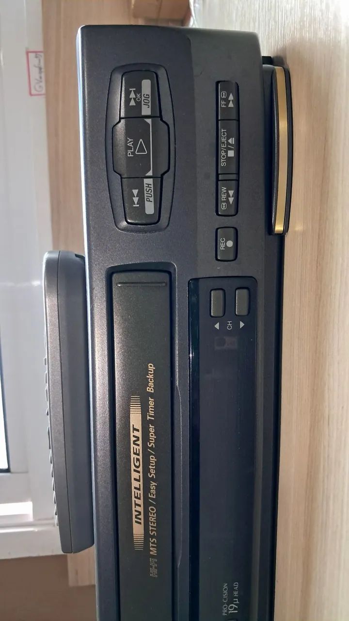 Vídeo cassete JVC Hr-j646M Stereo 6 cabeças - DVD, Blu-Ray e Vídeo ...