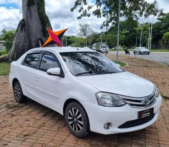 TOYOTA ETIOS 2015 Usados e Novos