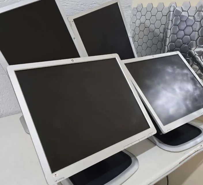 Monitor Hp 19 polegadas giratória - Periféricos e Acessórios de Computador - Samambaia Norte ...