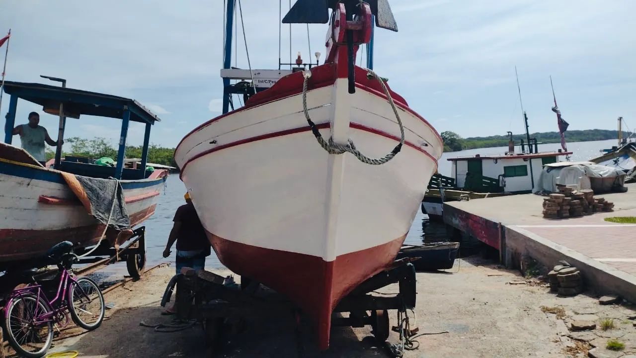 Barco bote de pesca - Barcos e aeronaves - Balneário Barra do Sul ...
