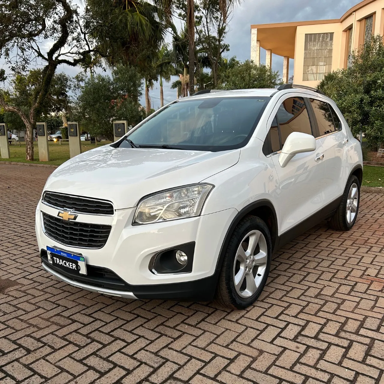 CHEVROLET TRACKER 2015 Usados e Novos