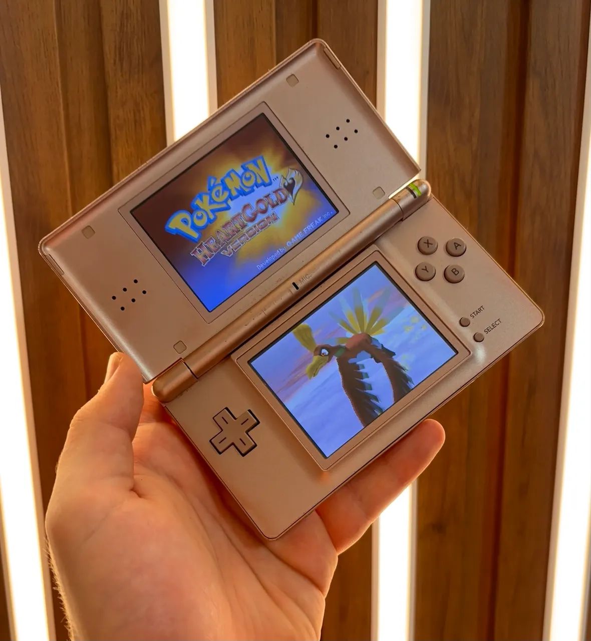 Nintendo Ds Lite + muitos jogos como Pokémon Mario e zelda + caneta e ...