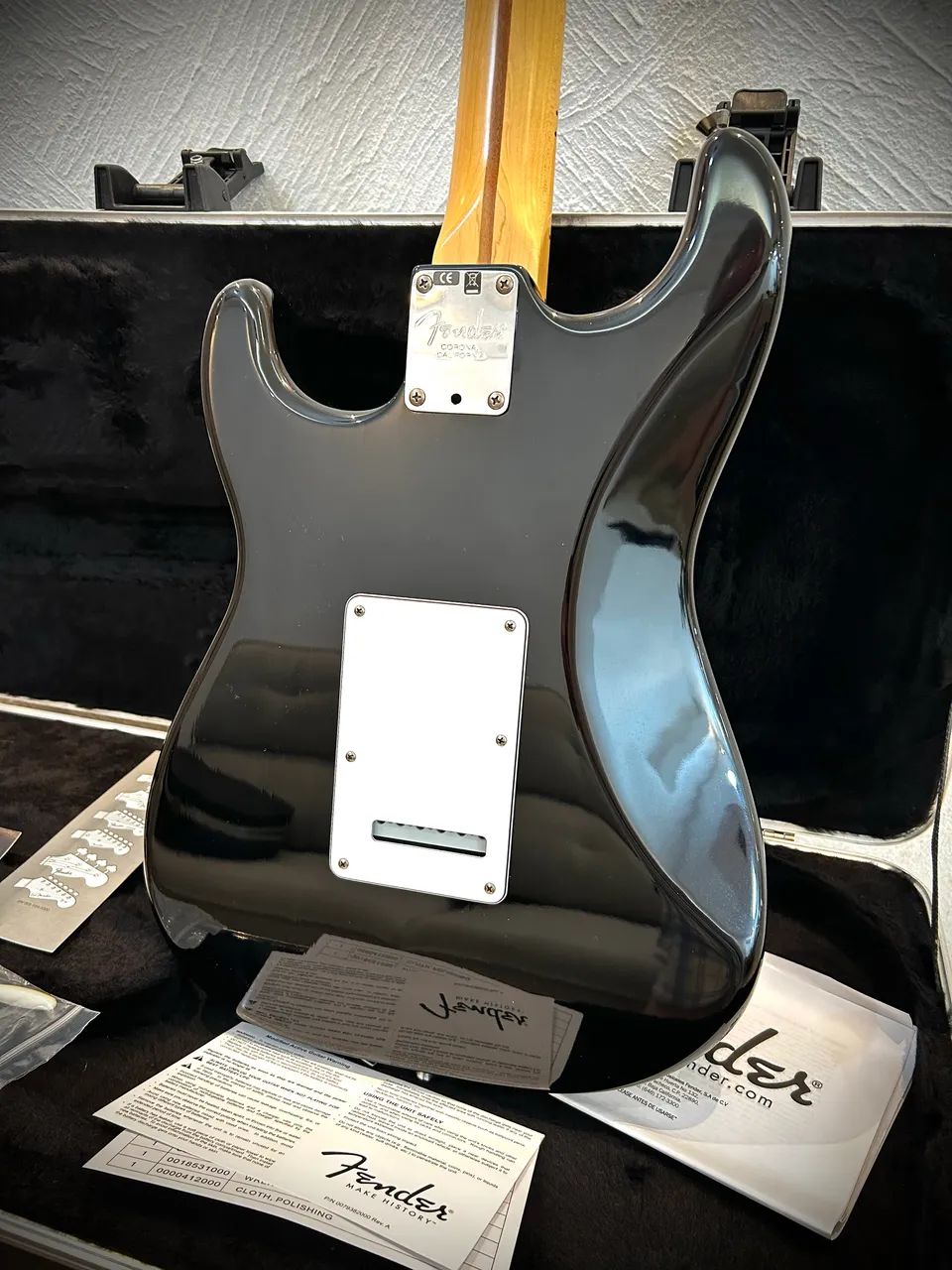 Guitarra FENDER AMERICAN STANDARD STRATOCASTER - Instrumentos musicais ...