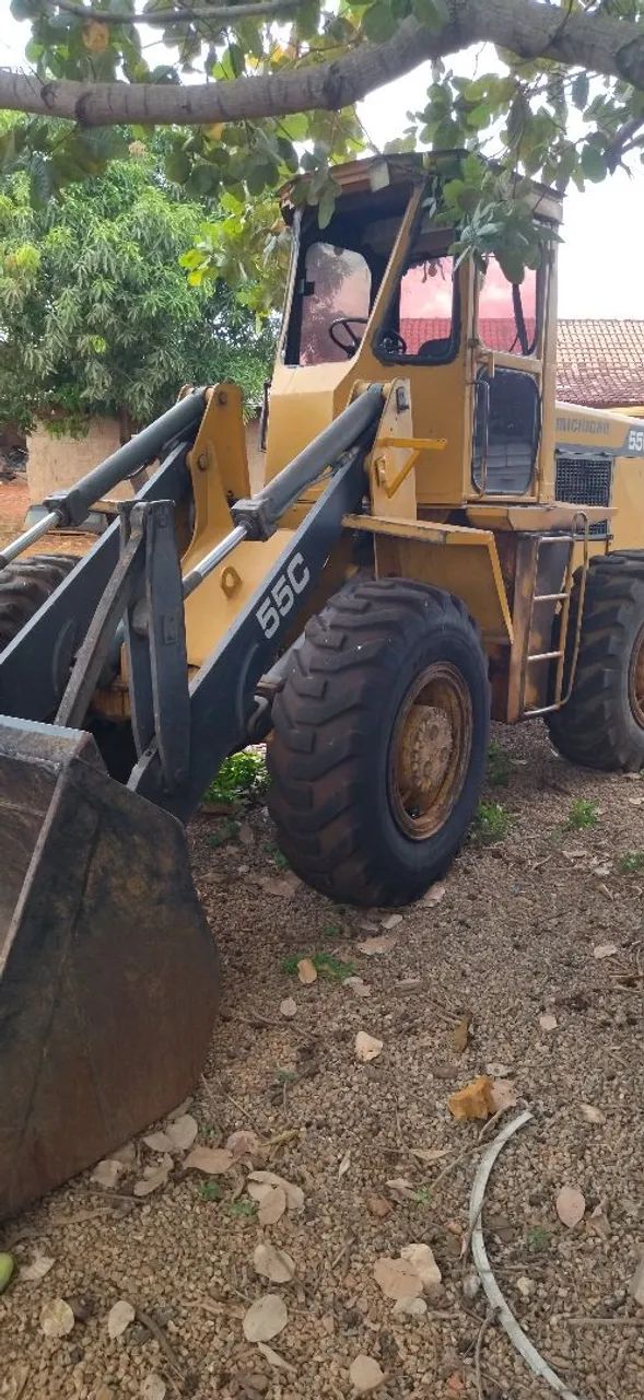 Michigan 55 C - Tratores e máquinas agrícolas - Porto Nacional ...