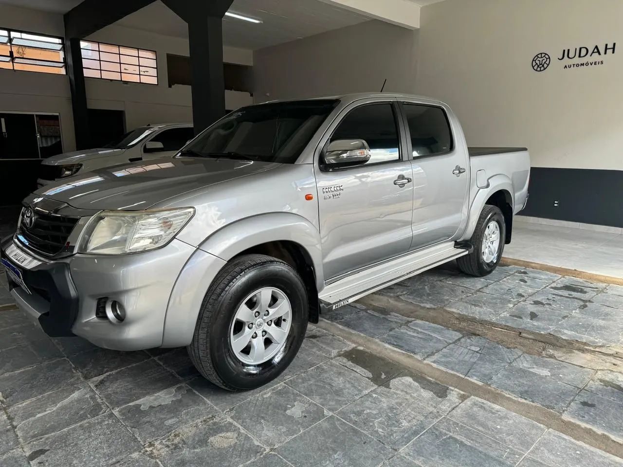 TOYOTA HILUX 2015 Usados e Novos