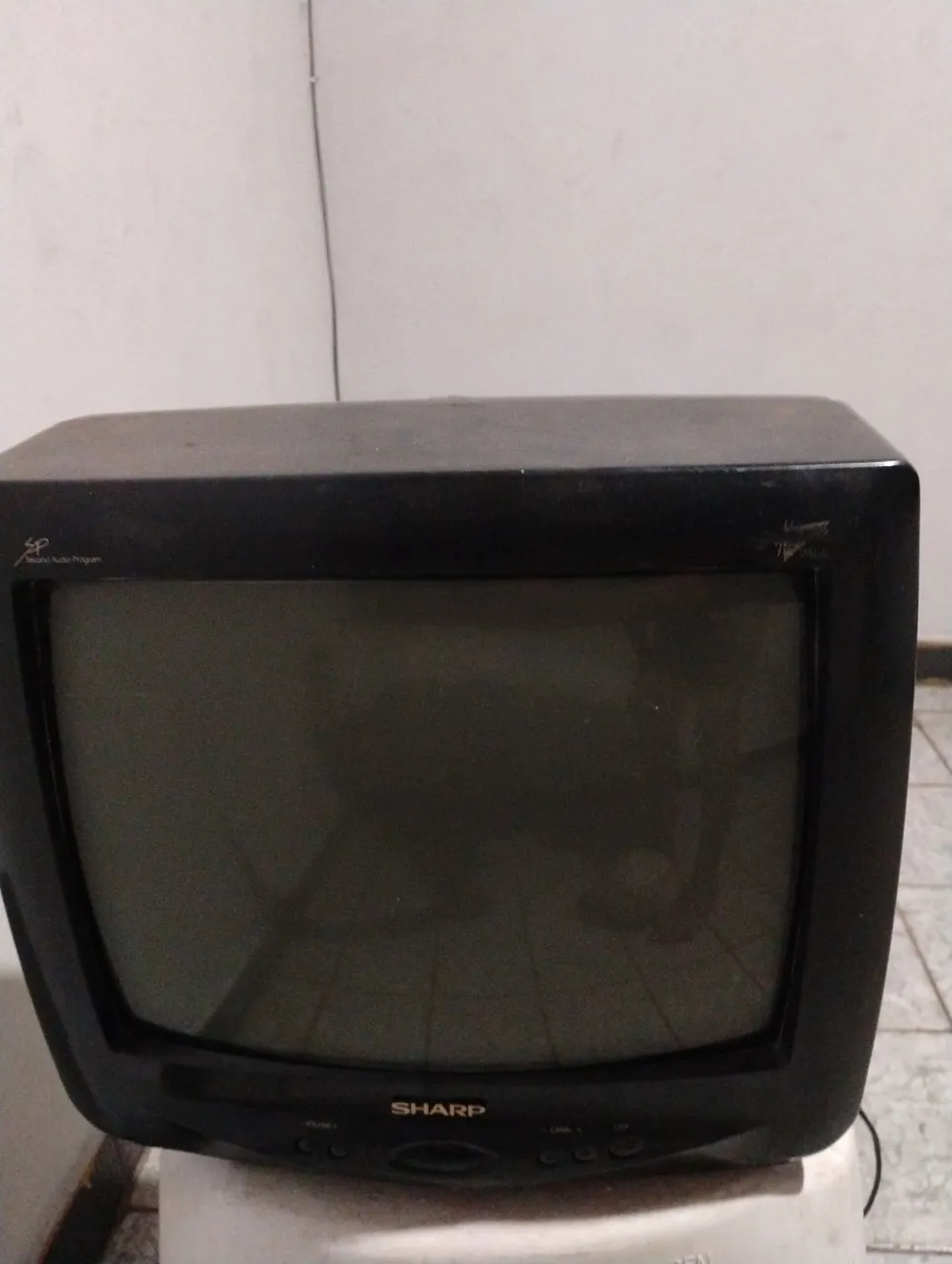 "tv de tubo" - TVs no Brasil