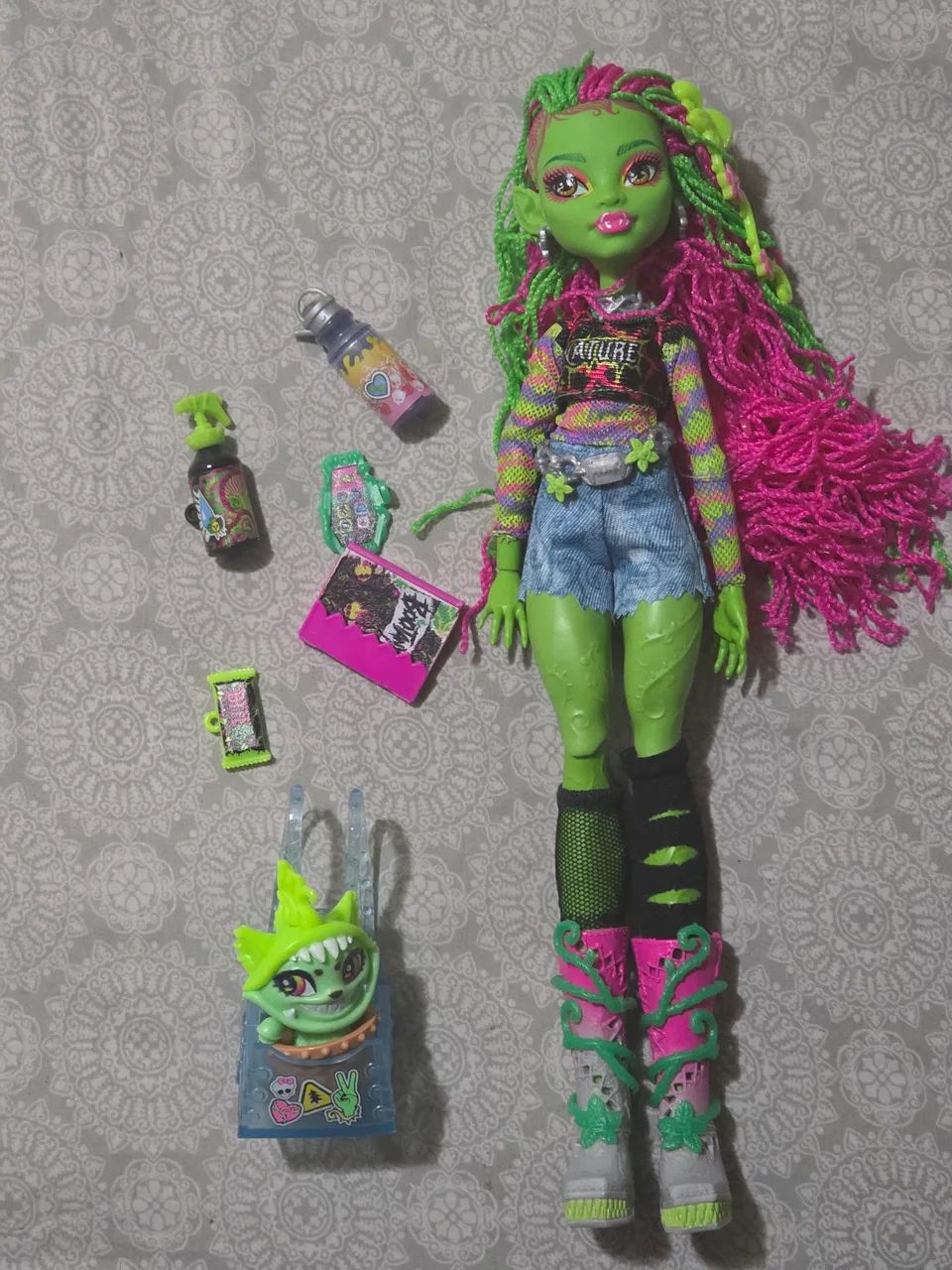 Boneca Monster High Venus McFlytrap Original - Hobbies e coleções ...