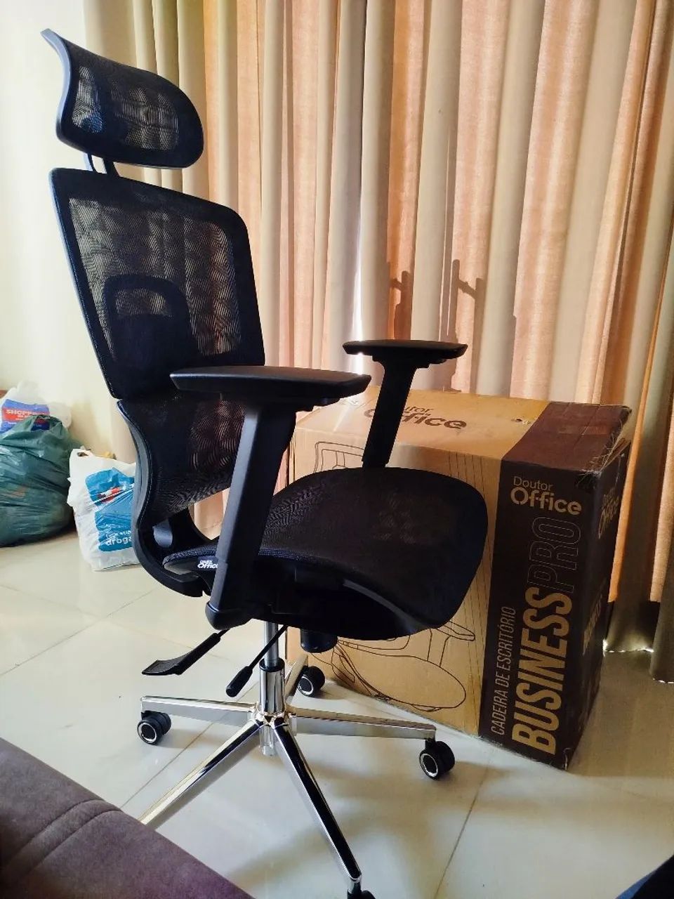 Cadeira de Escritório Dr. Office Business Pro, Preta, Mesh, 3D, Altura Ajustável - Cadeiras de ...