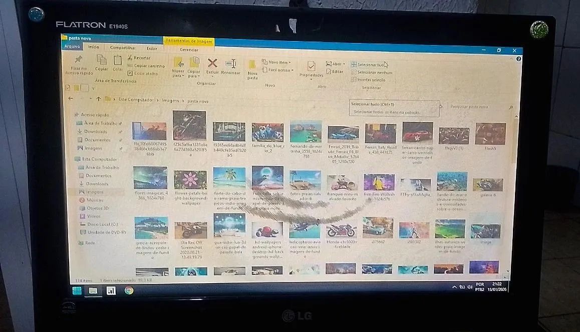 Monitor LG 19 Polegadas com Mancha - Monitores - Cabuis, Nilópolis ...