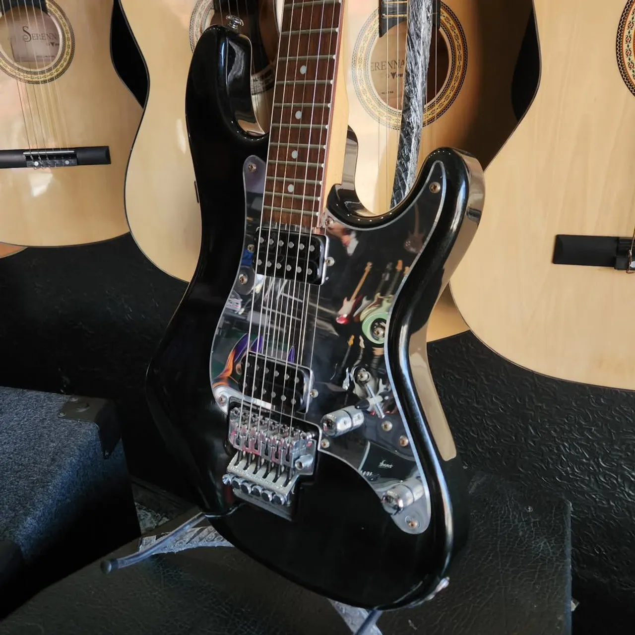 "guitarras stratocaster" - Instrumentos musicais no Brasil