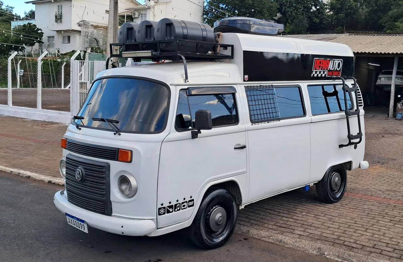 VOLKSWAGEN KOMBI 2013 Usados e Novos