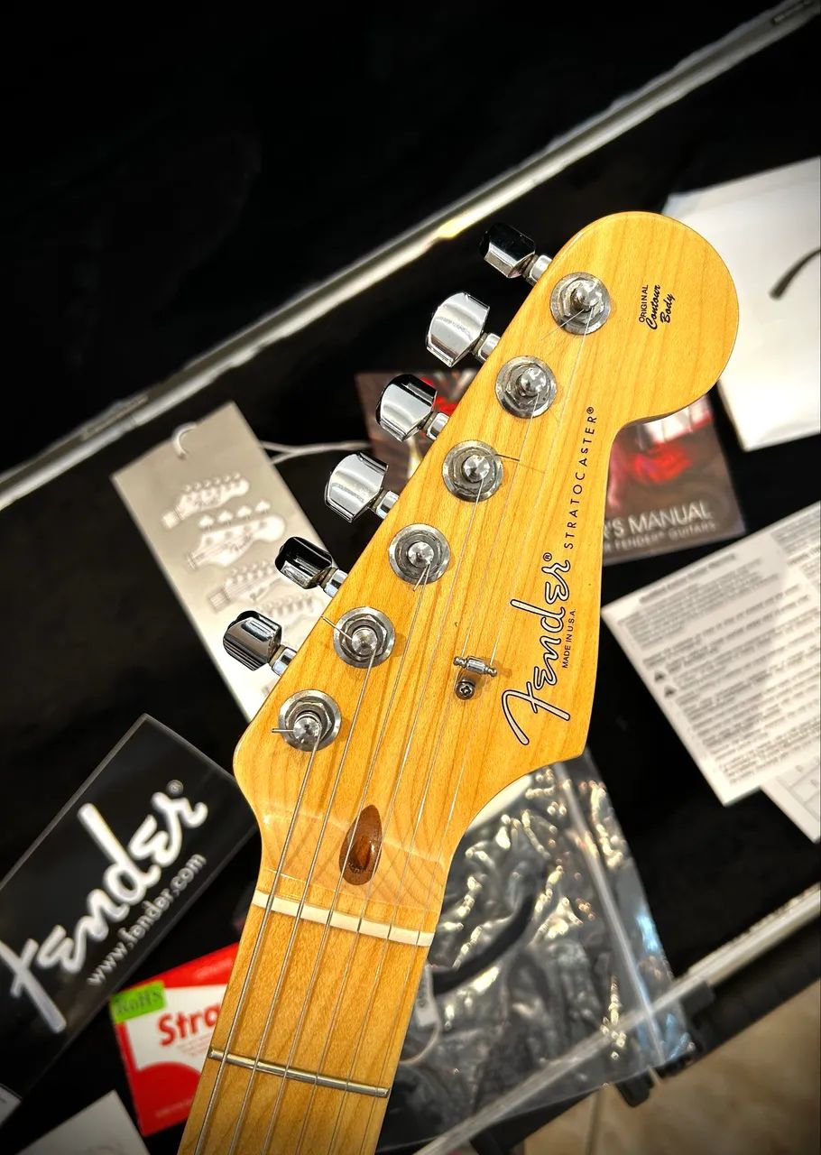 Guitarra FENDER AMERICAN STANDARD STRATOCASTER - Instrumentos musicais ...