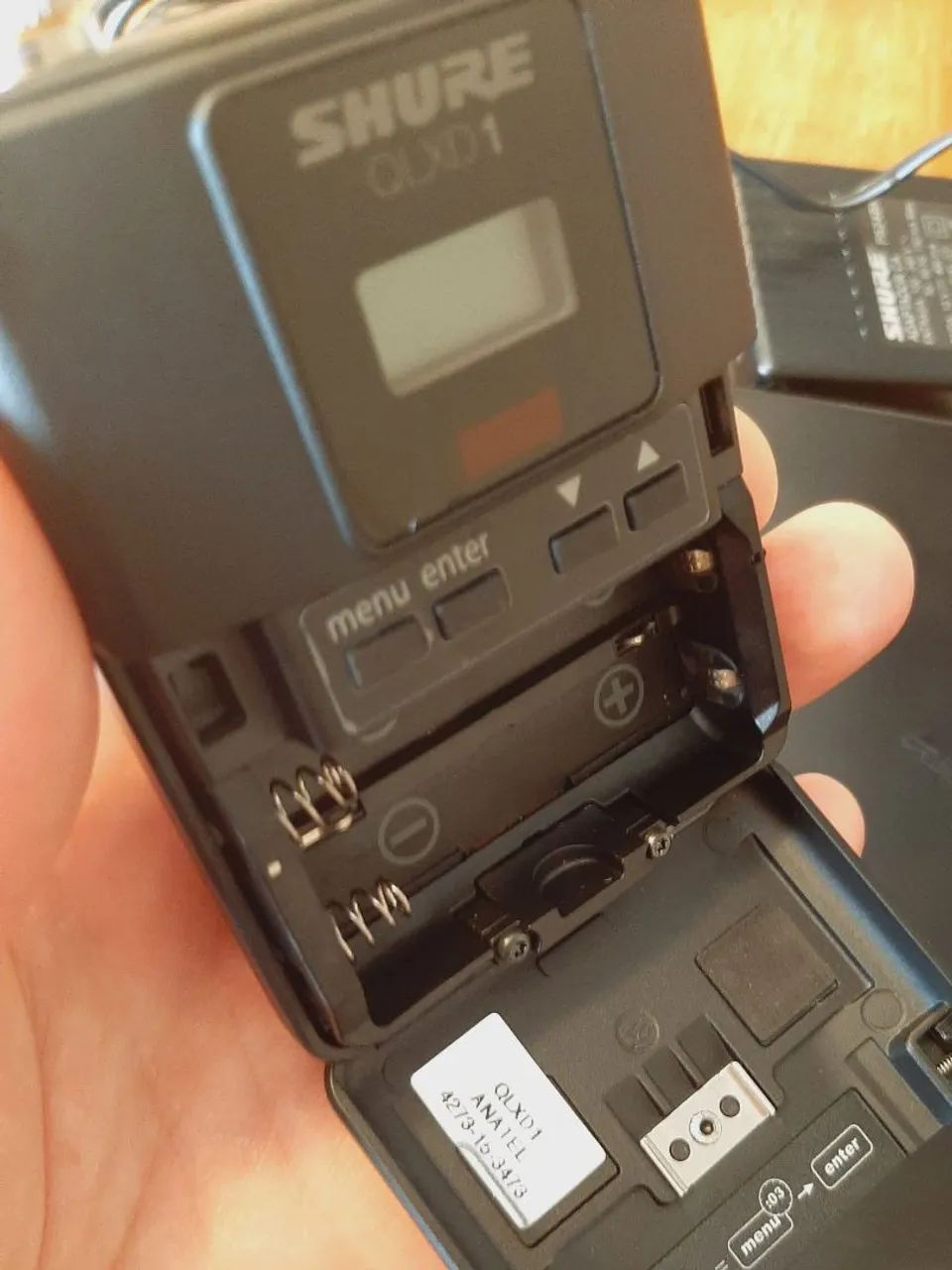 Transmissor Bodypack Shure Qlxd1 Sistema Para os Receptores Qlxd4 Ulxd4 ...